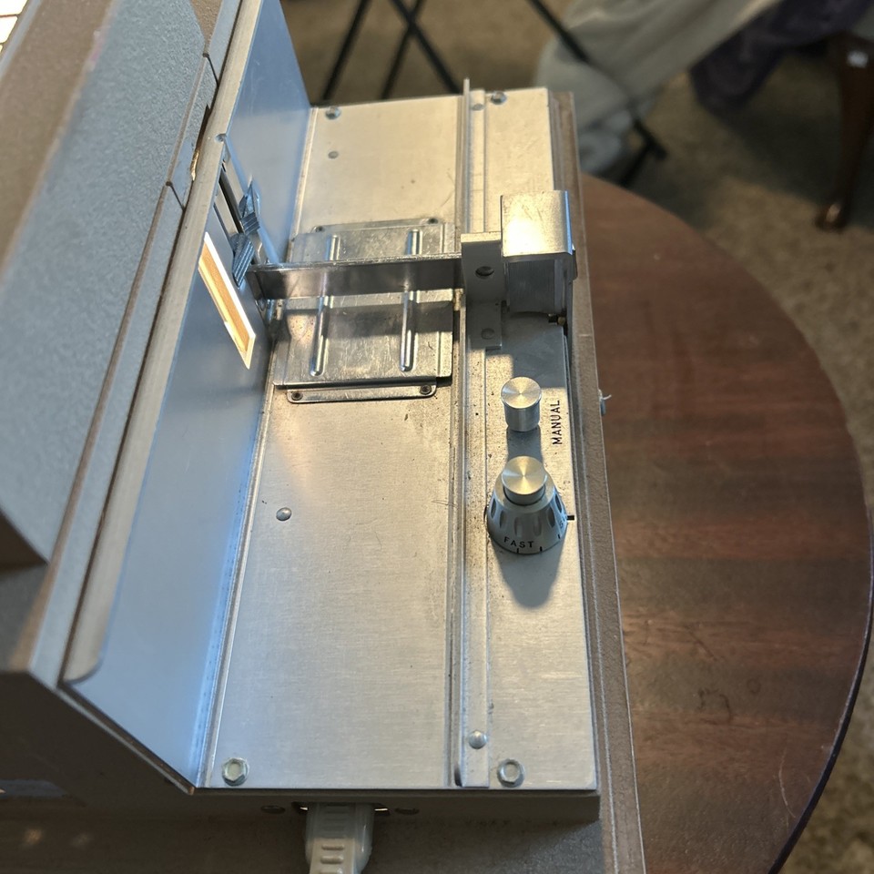 Vintage Argus 500 Automatic 2" Slide Photo Projector w/ Case Cord Bulb ...