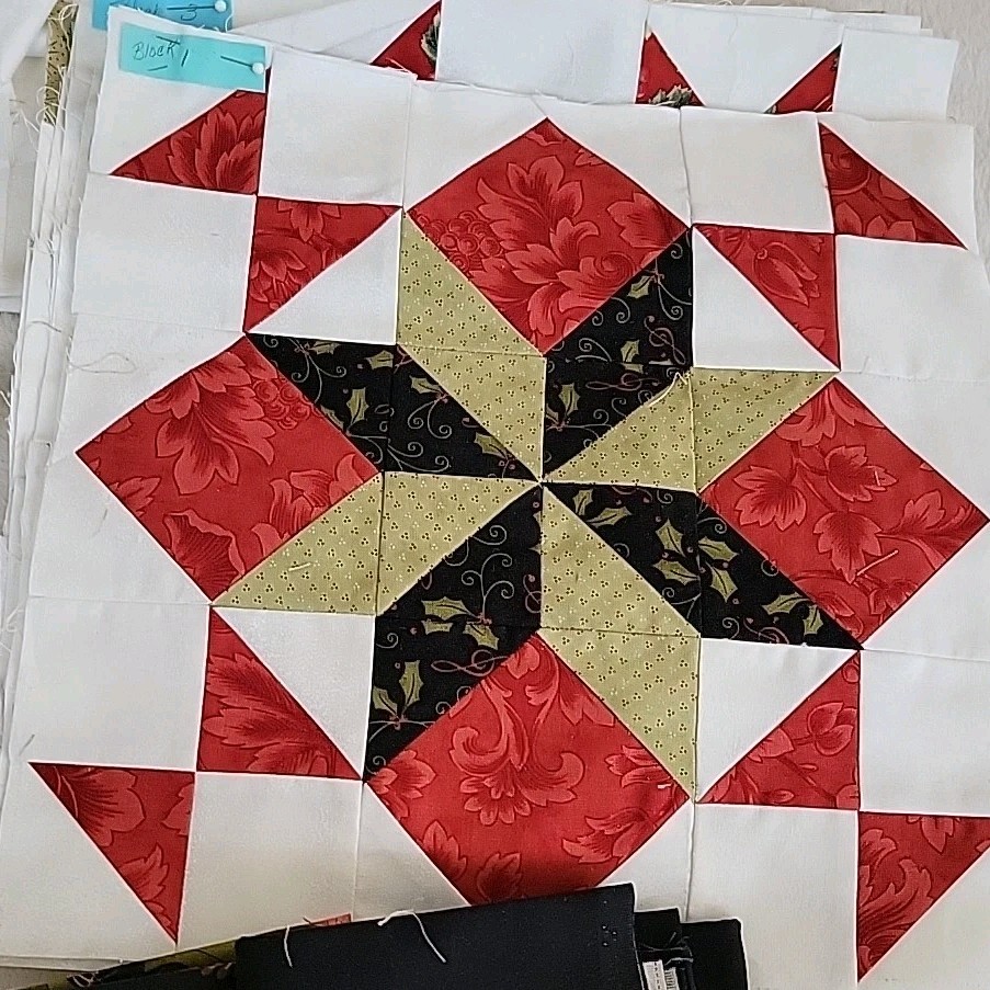 HOLIDAY WISHES Christmas Quilting Pattern Book, Kit and Fabric | eBay