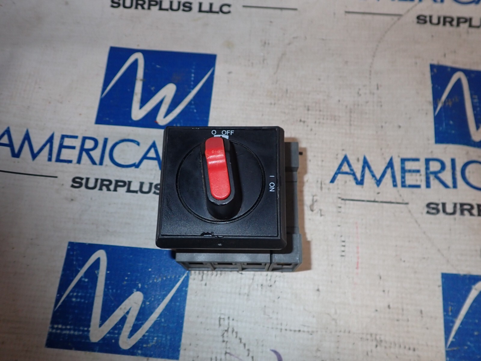 ABB OT63FT3 Disconnect Switch 63 amp with Handle Operator | eBay