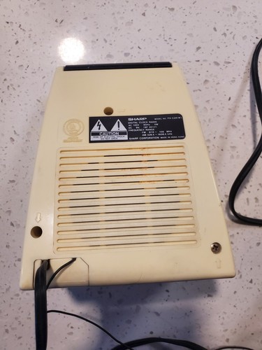 Vintage SHARP FX-C24 (W) DUAL ALARM CLOCK RADIO White Triangular Hong ...