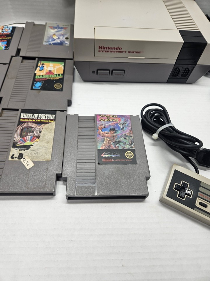 Nintendo NES Bundle Console Controllers Games Zapper Fast Shipping | eBay