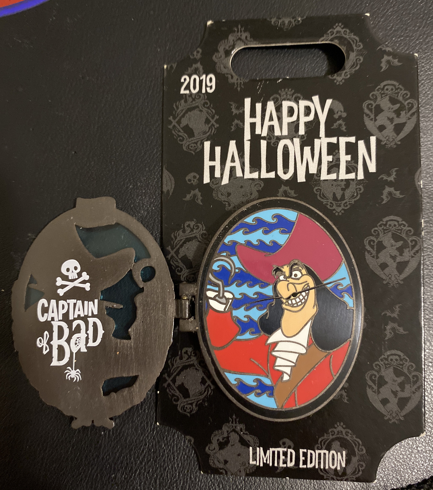 Disney Pin - WDW Halloween 2019 Tiered Collection Captain of Bad Hook ...