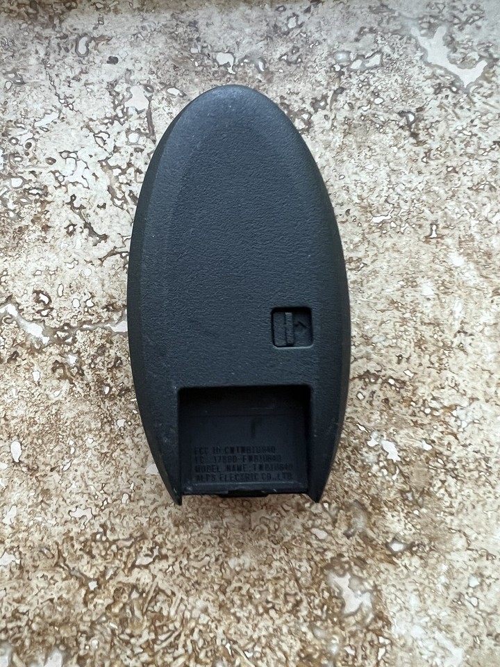 2013 - 17 Nissan Leaf SMART KEY REMOTE FOB FCC: CWTWB1U840 (4-BUTTON ...