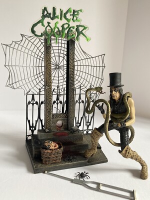 ALICE COOPER SNAKE CONCERT STAGE GUILLOTINE EXTRA HEAD McFARLANE TOYS ...