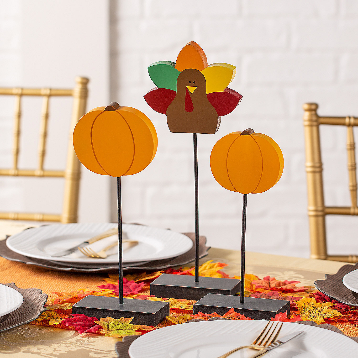 Fun Express Thanksgiving Pedestal Tabletop Decorations - 3 Pc. | eBay
