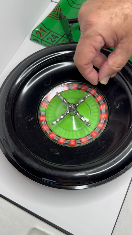 Vintage K.N. Roulette Set COMPLETE - Roulette Wheel, Table Layout ...
