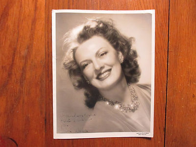 DORIS DALTON(Died in 1984)(Present Laughter/Omnibus)Signed 8 X 10 B & W ...