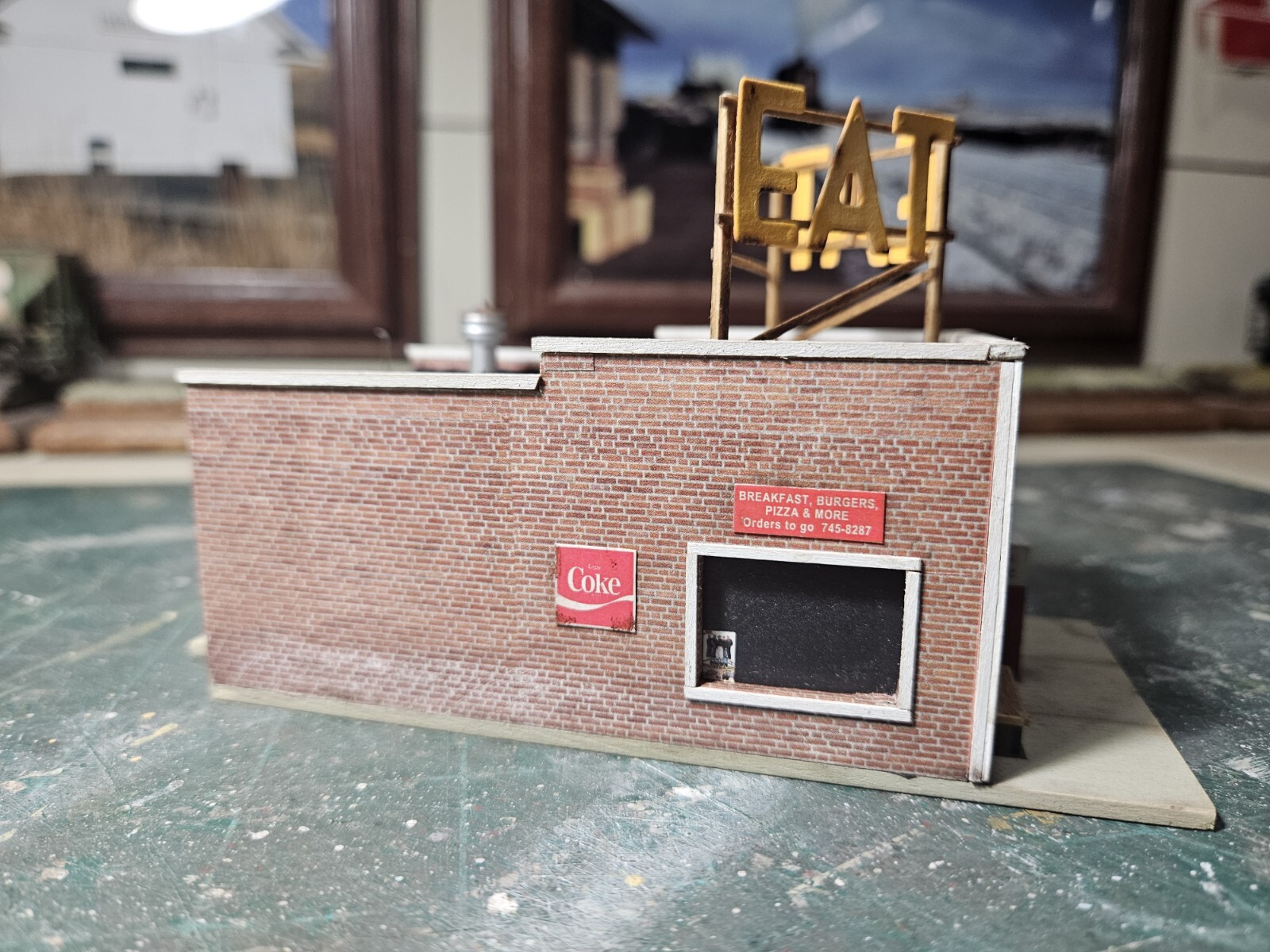 Custom built HO scale drive-in diner | eBay