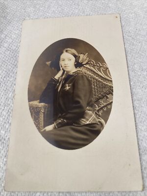 Portrait- Ruth Moore - Stylish | eBay