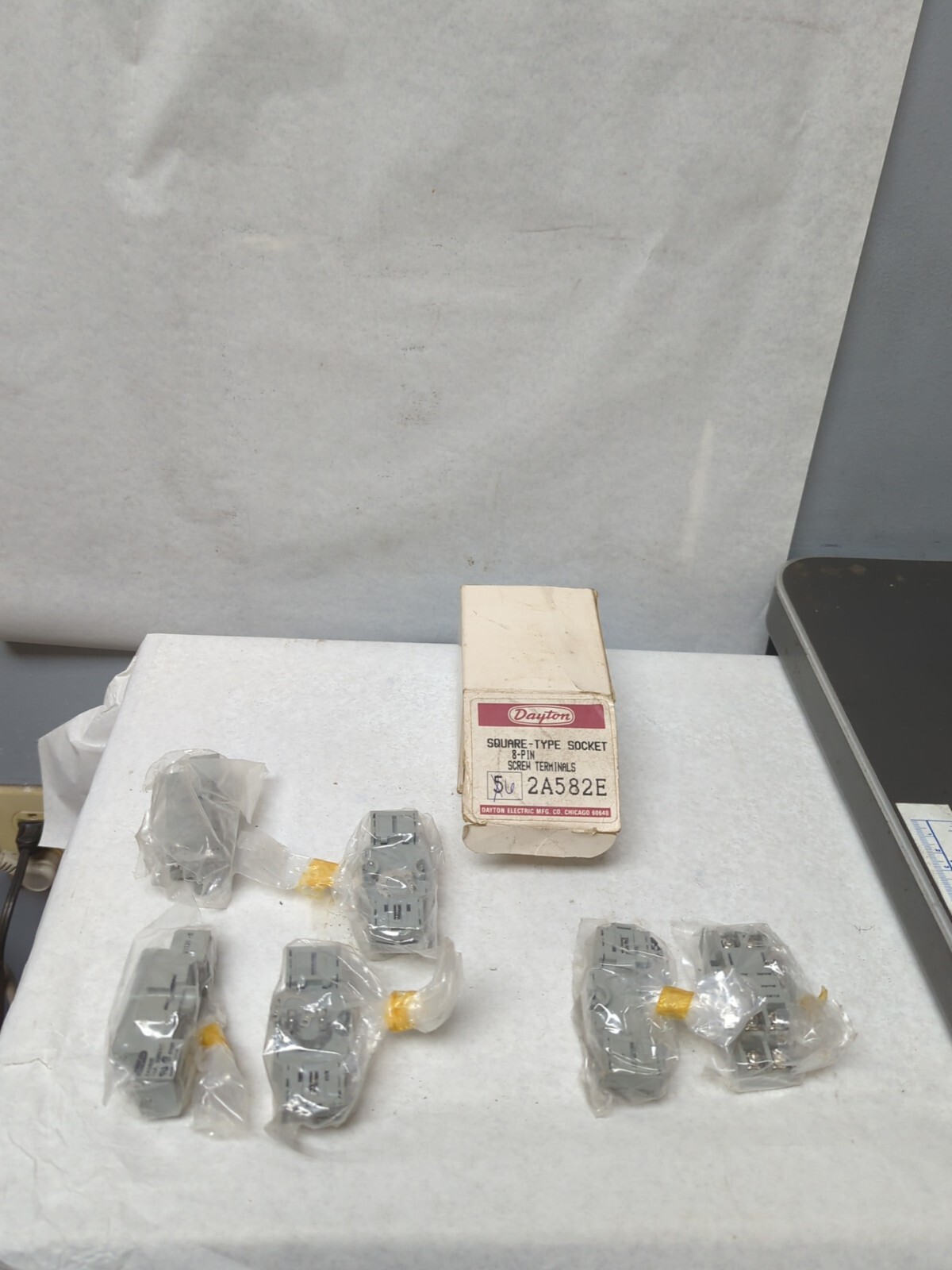 DAYTON,2A582E,SQUARE SOCKET SCEW TERMINAL 8-PIN LOT OF 6 NOS | eBay