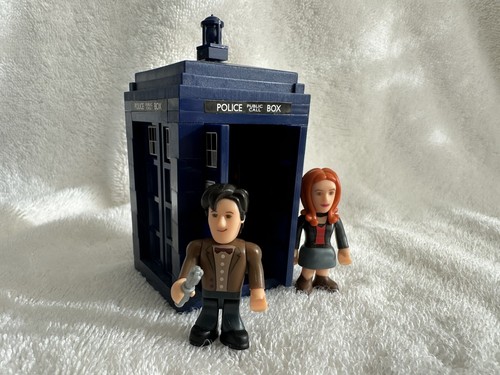 Character Building Doctor Who TARDIS Mini Set w/ 11th Doctor & Amy ...