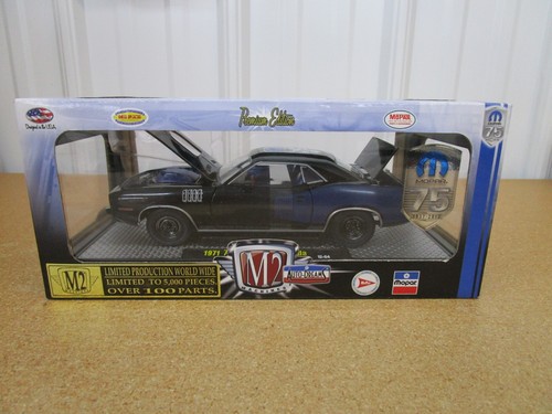 M2 MACHINES 1971 Plymouth Hemi Cuda 1/24 Mopar 75 yrs black box diecast ...
