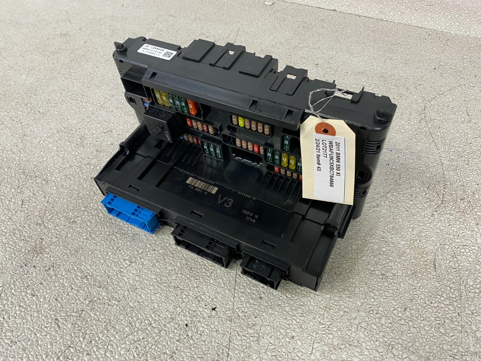 ⭐2011-2016 BMW F10 550I 4.4L V8 FRONT POWER DISTRIBUTION FUSE BOX OEM ...