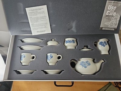 2001 Pfaltzgraff Yorktowne "My First Tea Set" Mint in Box 187-727-00 9 ...