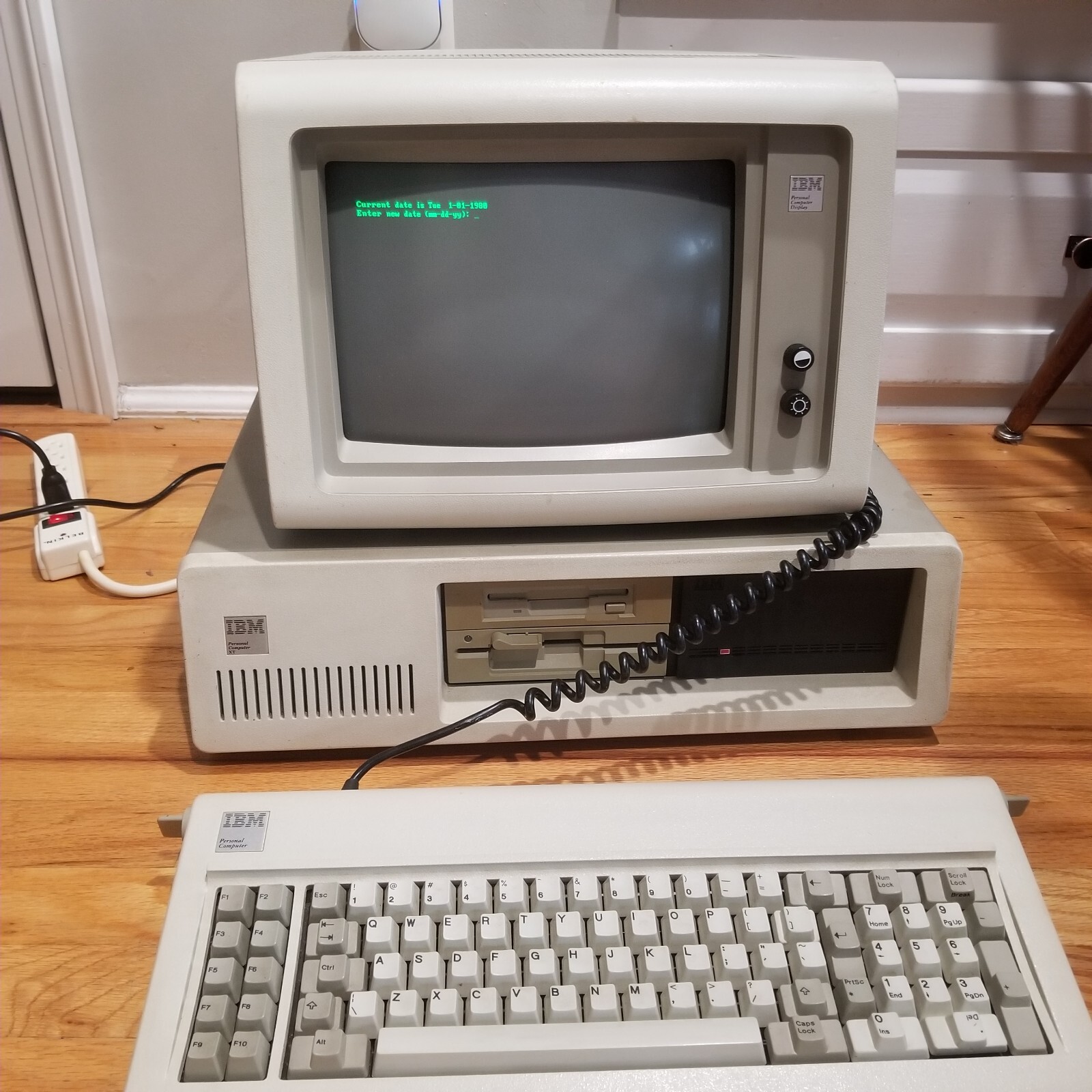 IBM Personal Computer 5160 with 5151 Monochrome Monitor, Model F XT ...