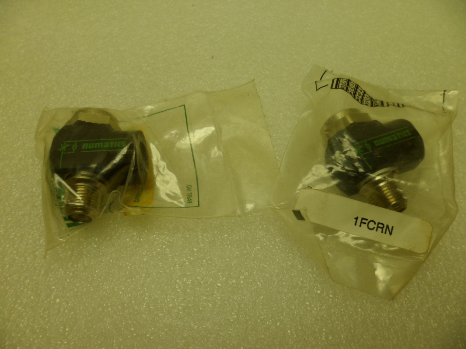 NUMATICS 1FCRN PNEUMATIC FLOW CONTROL VALVE ADJUSTABLE LOT OF 2 NOS ...