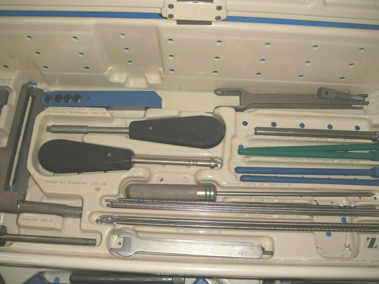 ZIMMER FEMORAL/TIBIAL/HUMERAL/RETROGRADE/ INSTRUMENT SYSTEM ( 3 TRAYS ...