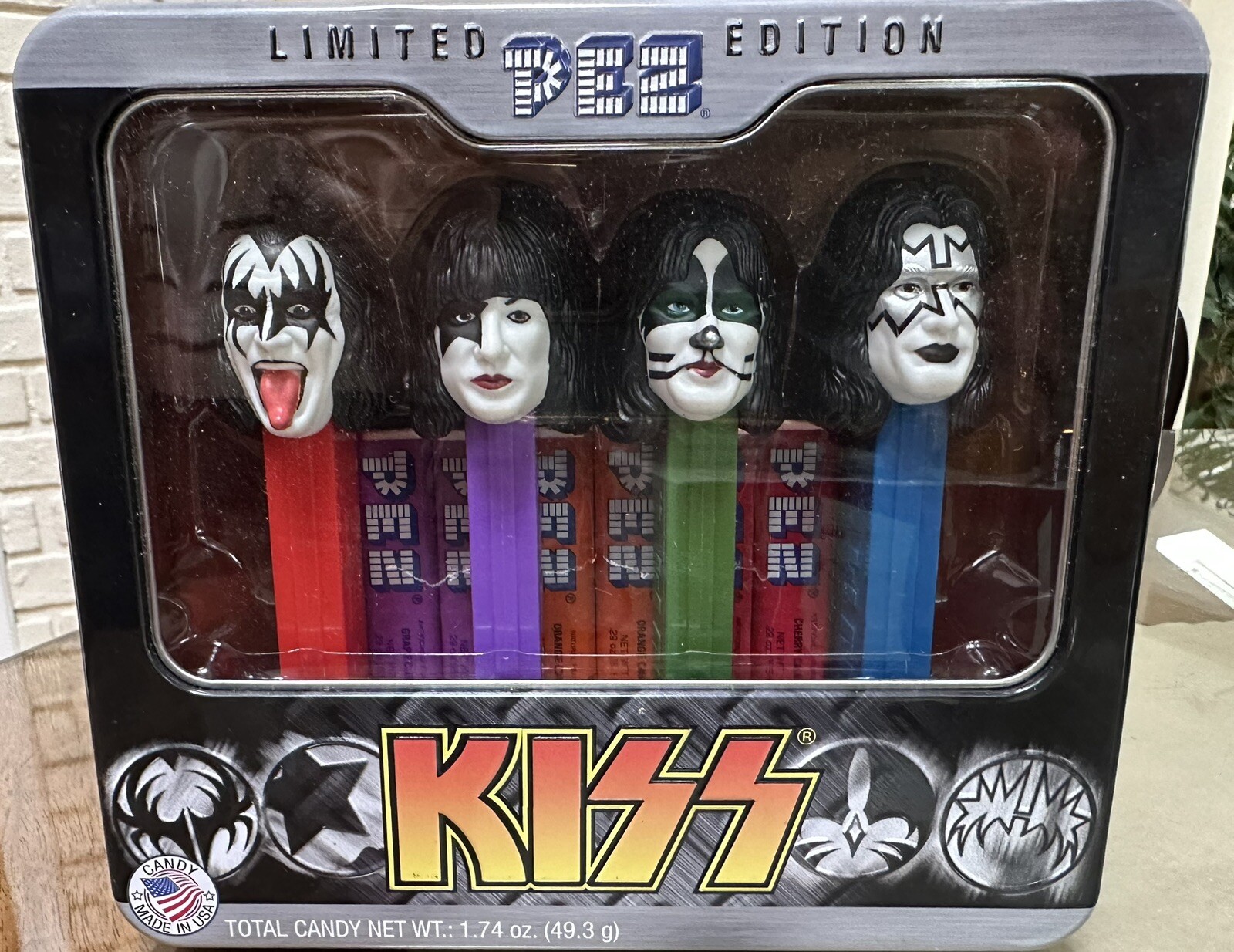 Pez Kiss Limited Edition 4pc Set in Collectible Tin Live Nation 2012 ...