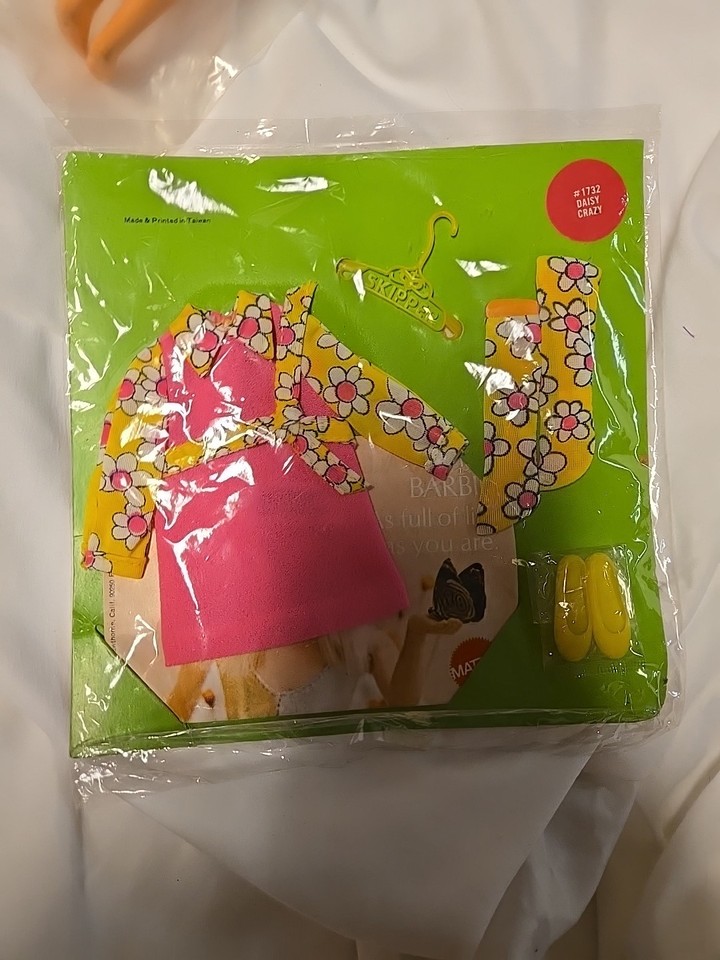 SET: New Vintage 1973 - Pose 'n Play - Skipper Doll AND New Daisy Crazy ...