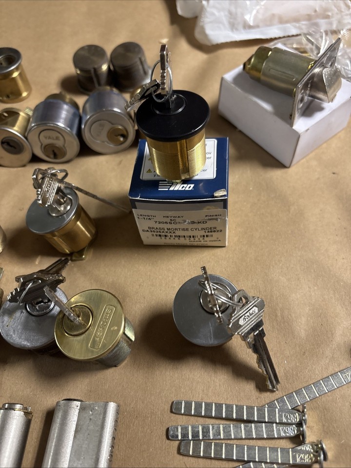 Large lot key/lock cylinder/latch/ screwpack Yale Schlage Kaba Parker ...