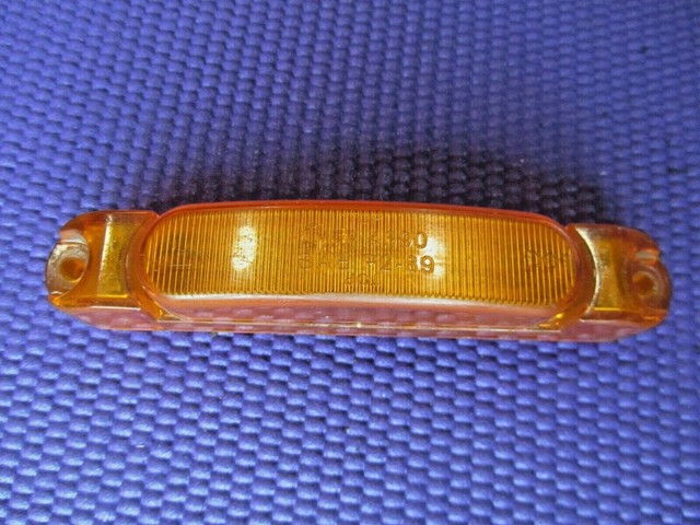Grote 4690 Rectangular Red LED Rear/top Marker Light for sale online | eBay