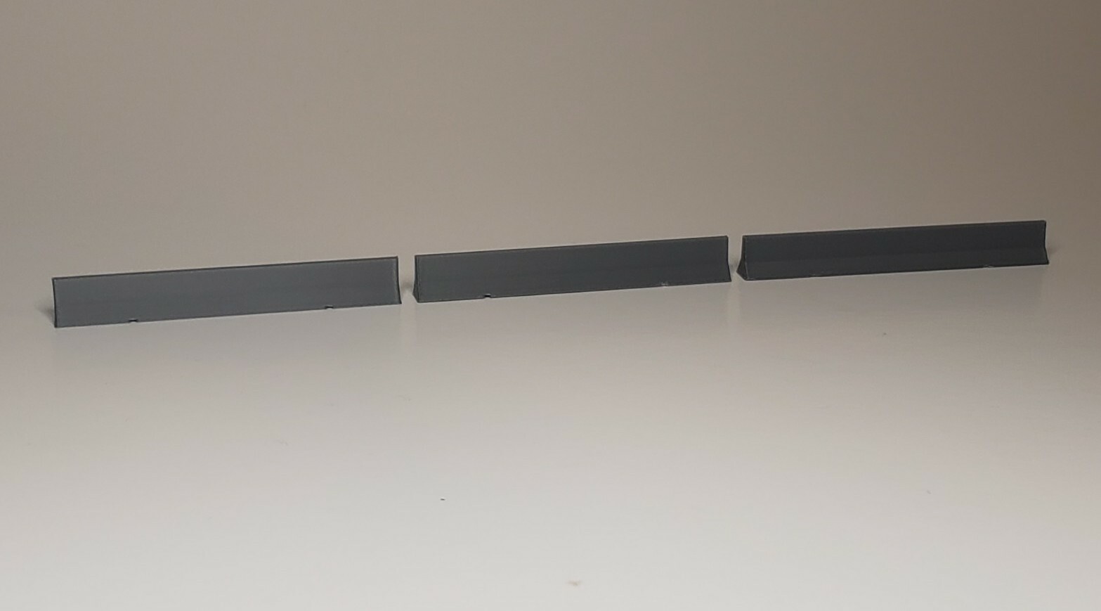 (10)-Gray Jersey Barrier Road Work Median HO Scale 1/87 Lot Piko ...
