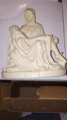 Statues & Figures - Pieta Statue
