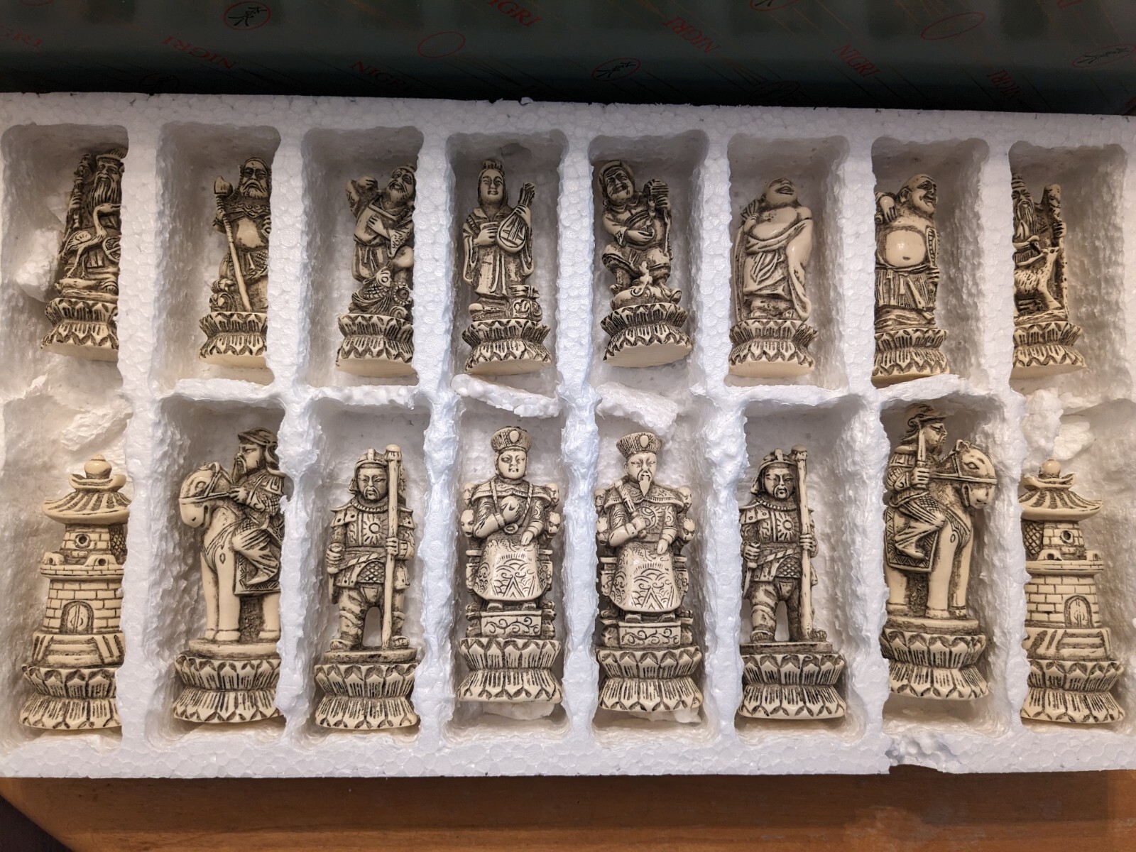 Nigri Hand-carved "Cinese" Chess Set (Made in Italy) | eBay