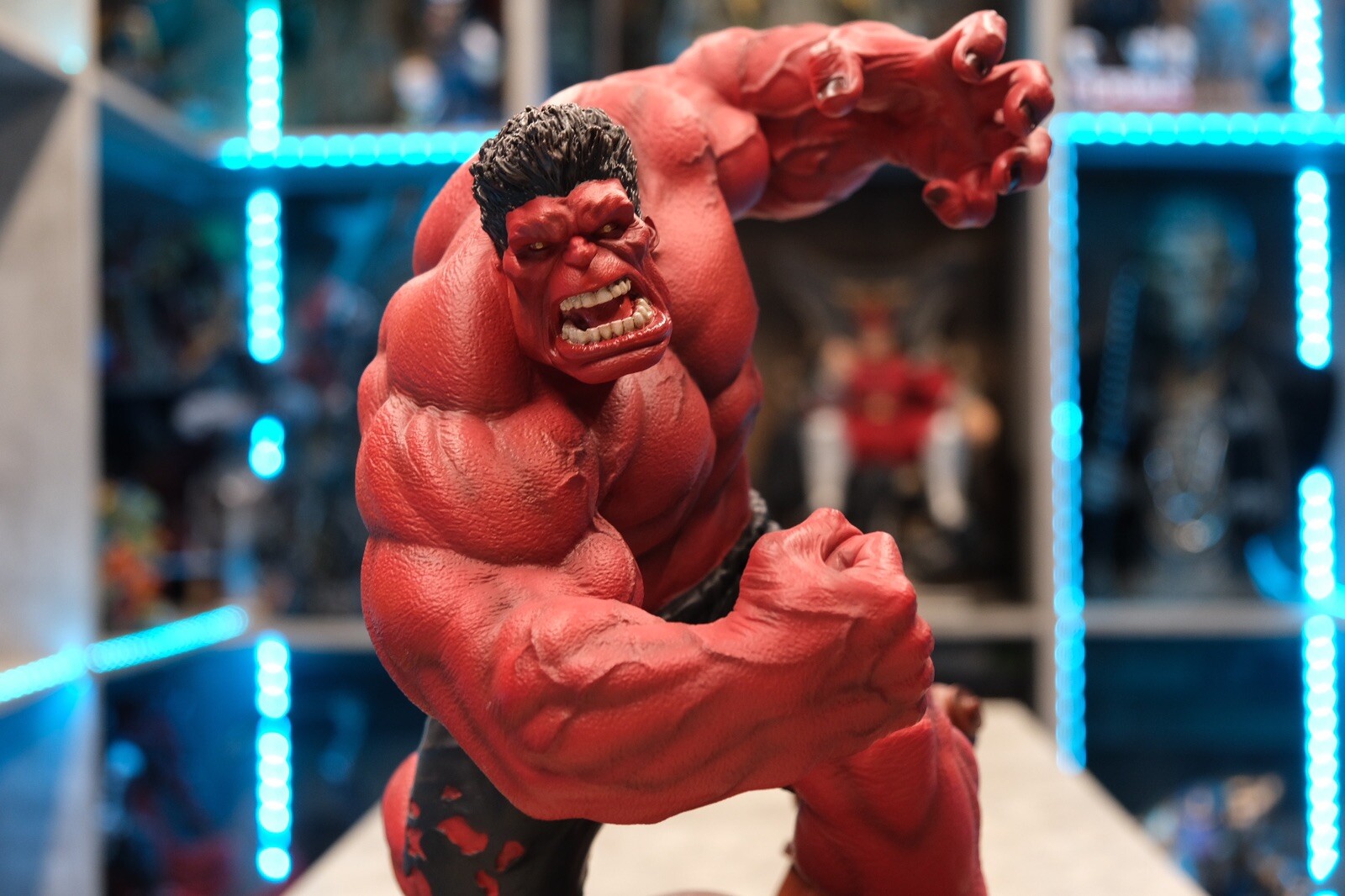 Custom Red Hulk Statue Exclusive | eBay