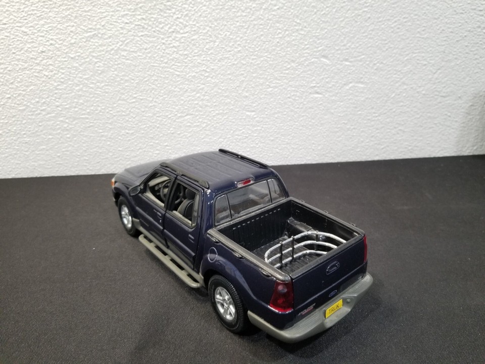 MAISTO 1:18 SCALE FORD EXPLORER SPORT TRAC PICKUP TRUCK DIECAST ...