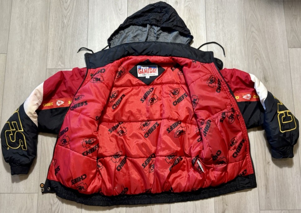 VTG 90s NFL Kansas City Chiefs Gameday Sports Hooded Puffer Jacket Mens ...