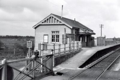 PHOTO BR British Railways Station Scene - SHAPWICK 1963 | eBay UK