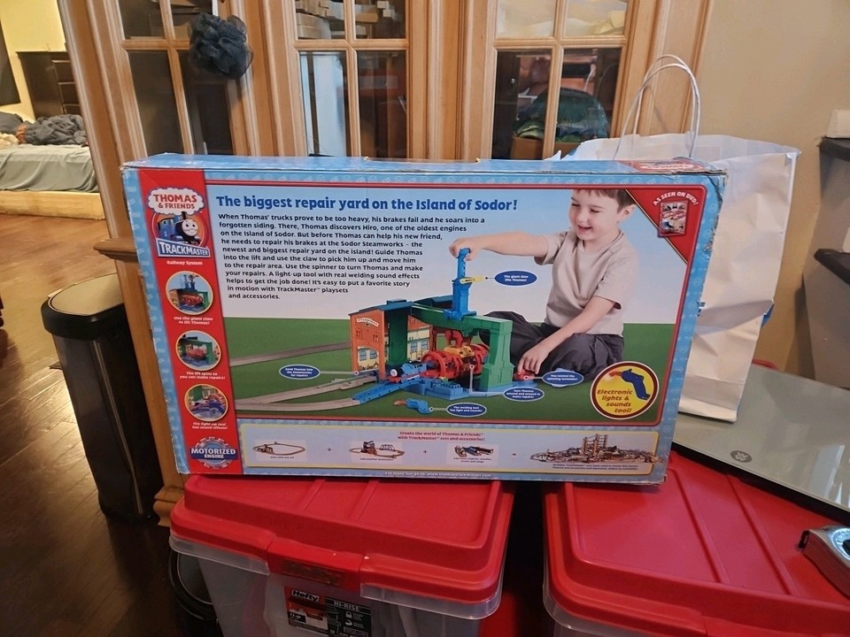 TRACKMASTER SPIN &FIX THOMAS!NIB VHF. FROM HERO OF THE RAILS MOVIE | eBay