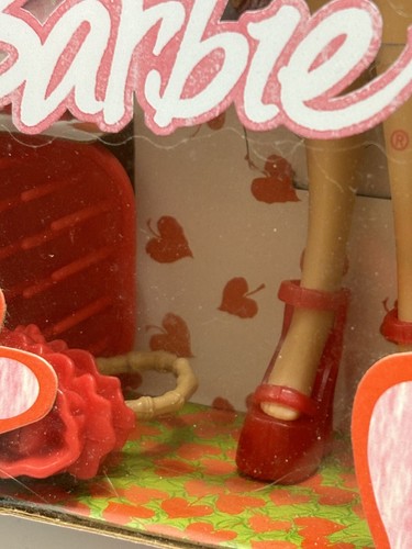 2005 BARBIE with Love Valentine's Day Doll Blonde Heart Necklace Mattel ...