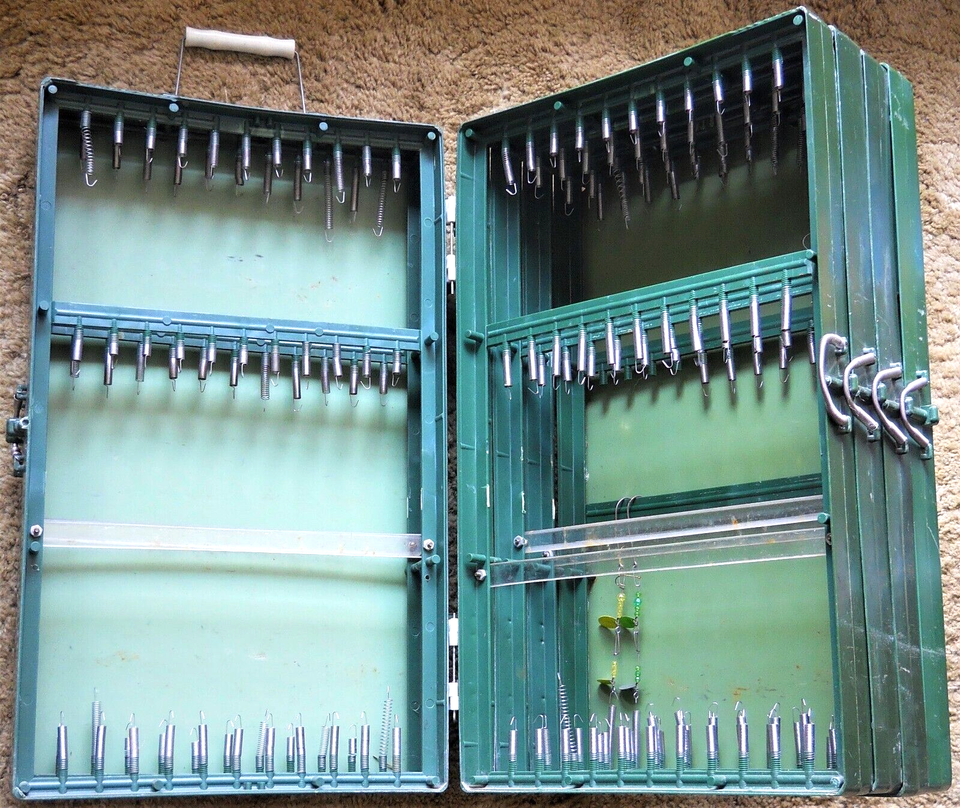 Vintage 6 Panel Wille Products casting trolling spoon bait file box | eBay