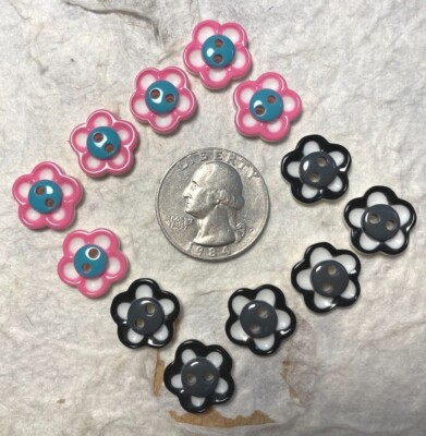 60pcs x 5/8" Plastic Spring Flower 2-Hole Flatback BUTTONS /Black/Pink ...