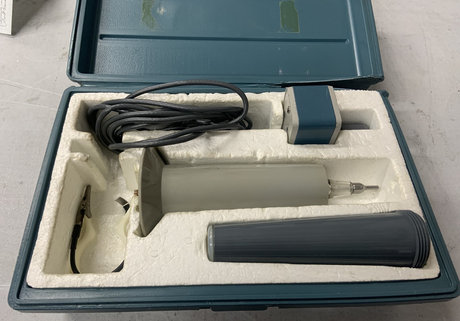 Tektronix P6013A High Voltage Probe w/ Compensating Box in Case | eBay