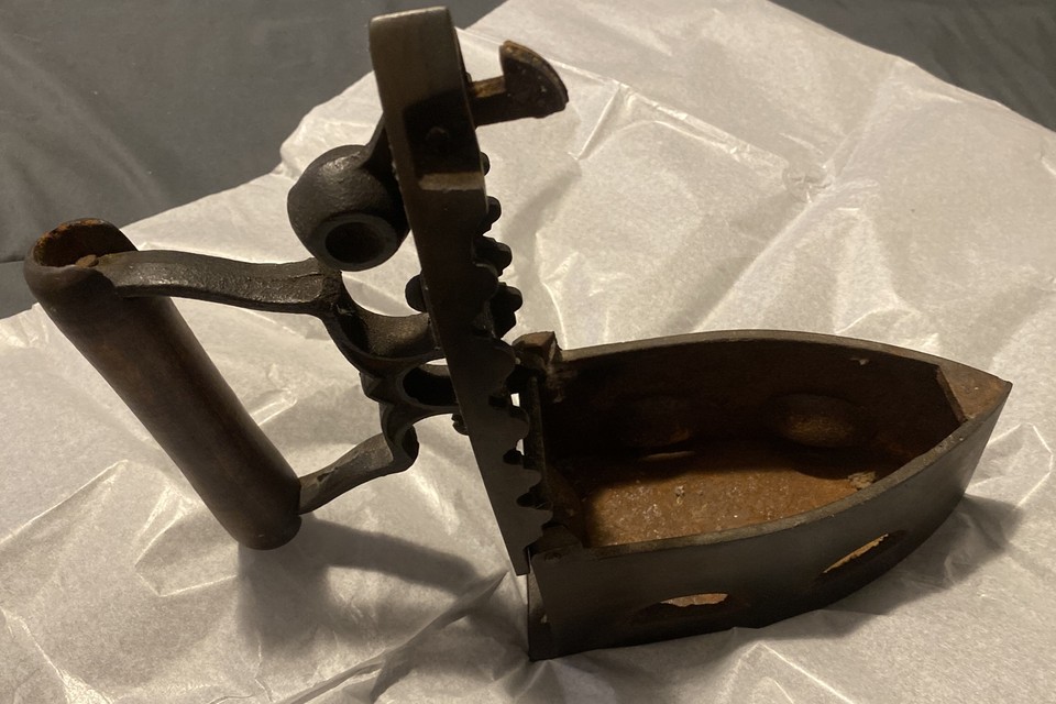 Vintage Cast Iron Coal Ironing Clothes Press Wooden Handle | eBay