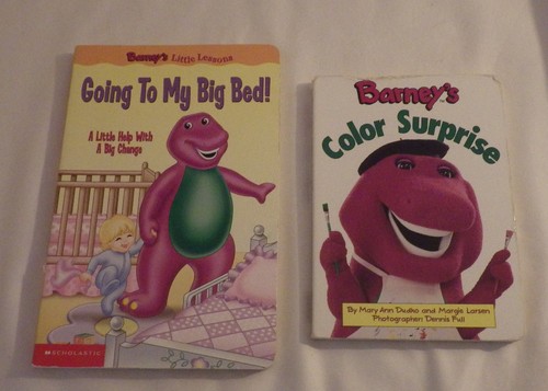 Lot of 2 Barney Books Color Surprise Going to My Big Bed Dinousaur ...