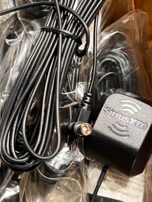 OEM ORIGINAL NGVA3 SIRIUS XM MAGNETIC SATELLITE RADIO ANTENNA | eBay