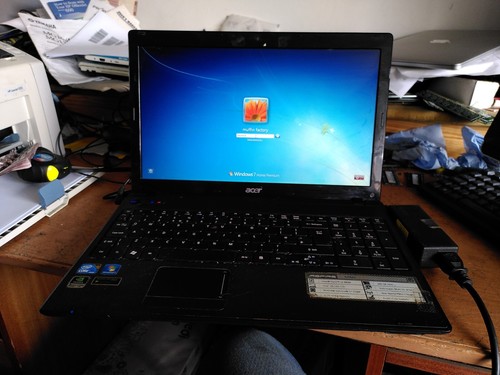 Acer Aspire 5742G Laptop Intel i3-1st Gen @ 2.53Ghz 4GB RAM, No HDD ...