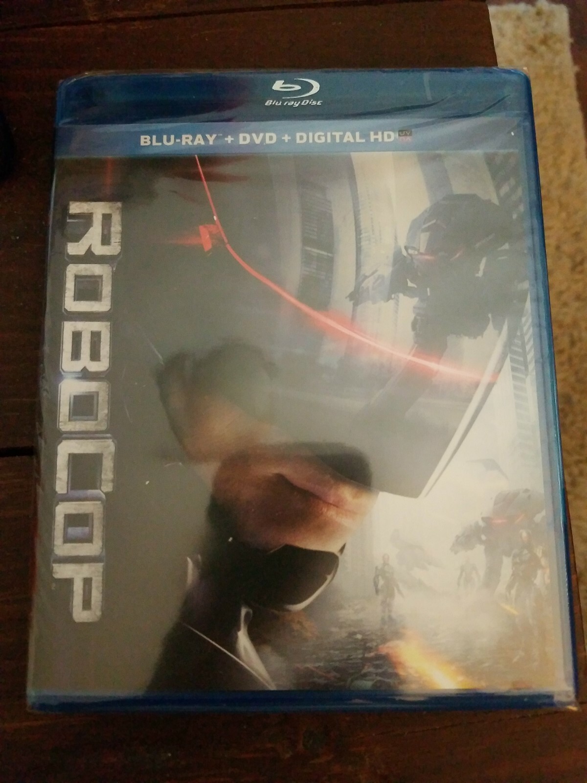 Robocop (Blu-ray Disc, 2014, 2-Disc Set, Includes Digital Copy ...