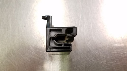 NEW OEM KIA HEADLAMP RETAINER CLIP-FITS SEVERAL MODELS | eBay