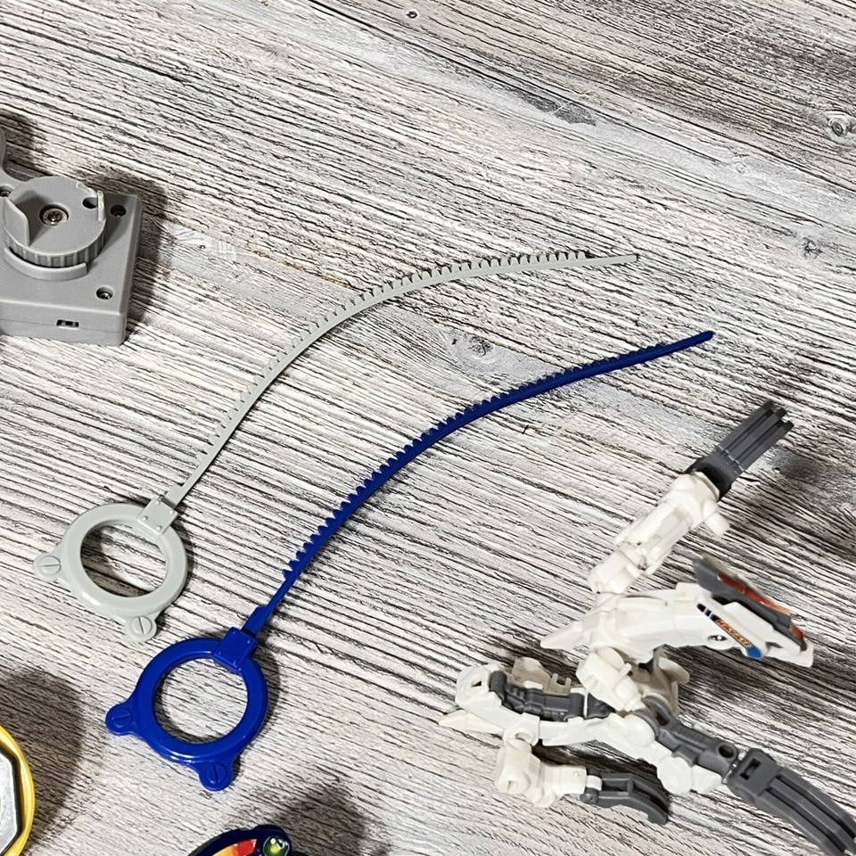 Vintage Hasbro Beyblade Hayate and Random Accessories Lot | eBay