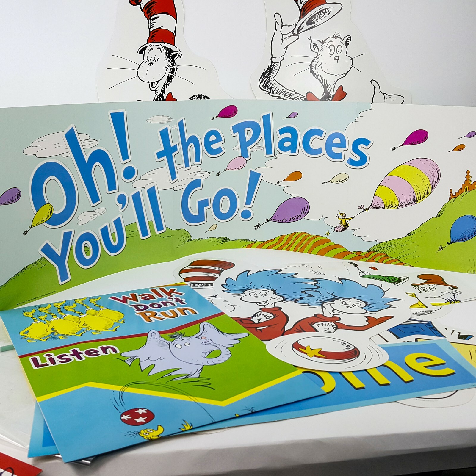 Dr Seuss Classroom Bulletin Board Go-Around with Australia | Ubuy