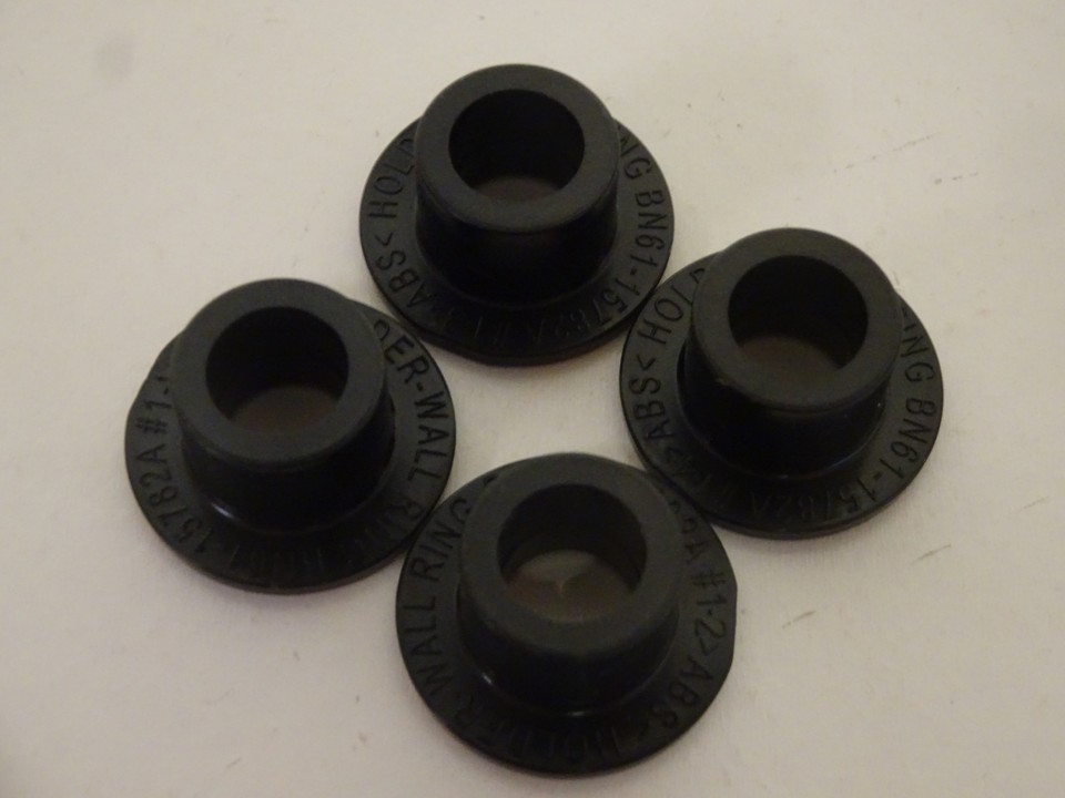 Samsung QN65Q9FNAFXZA TV Wall Mount Adapters BN61-15782A / BN96-46480A ...