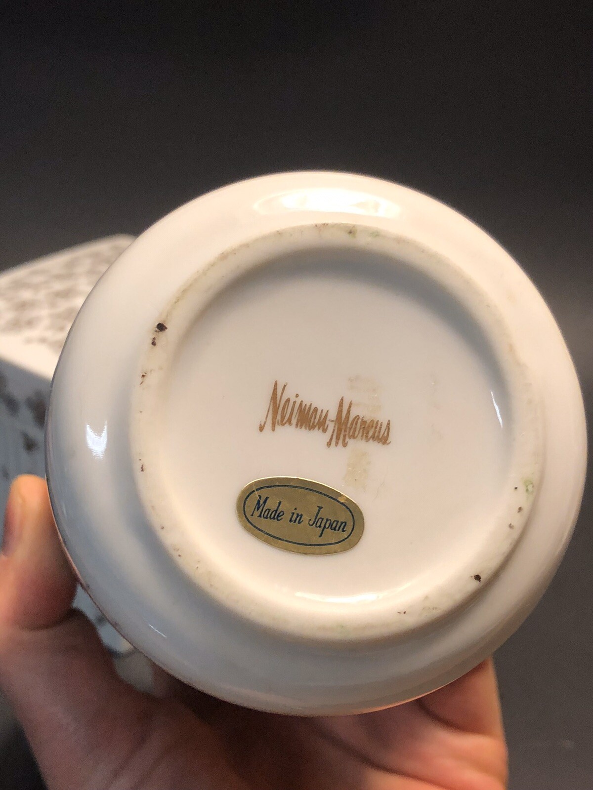 2 Vintage NEIMAN MARCUS Fine Porcelain LIDDED Decorated BOUDOIR BOXES ...