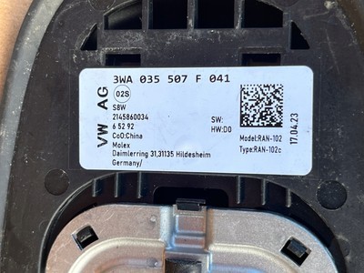 Antena dachowa GPS Bentley Bentayga 3WA035507F | eBay.de