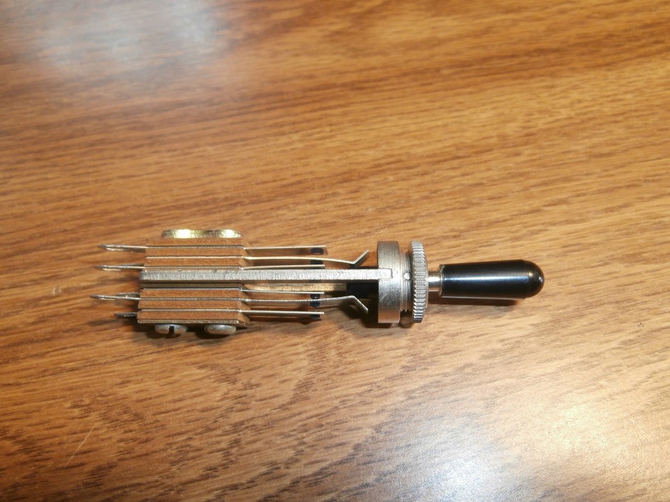 Switchcraft 3036-L Lever Switch, "LEV-R",SPDT, Locking Action, NOS | eBay