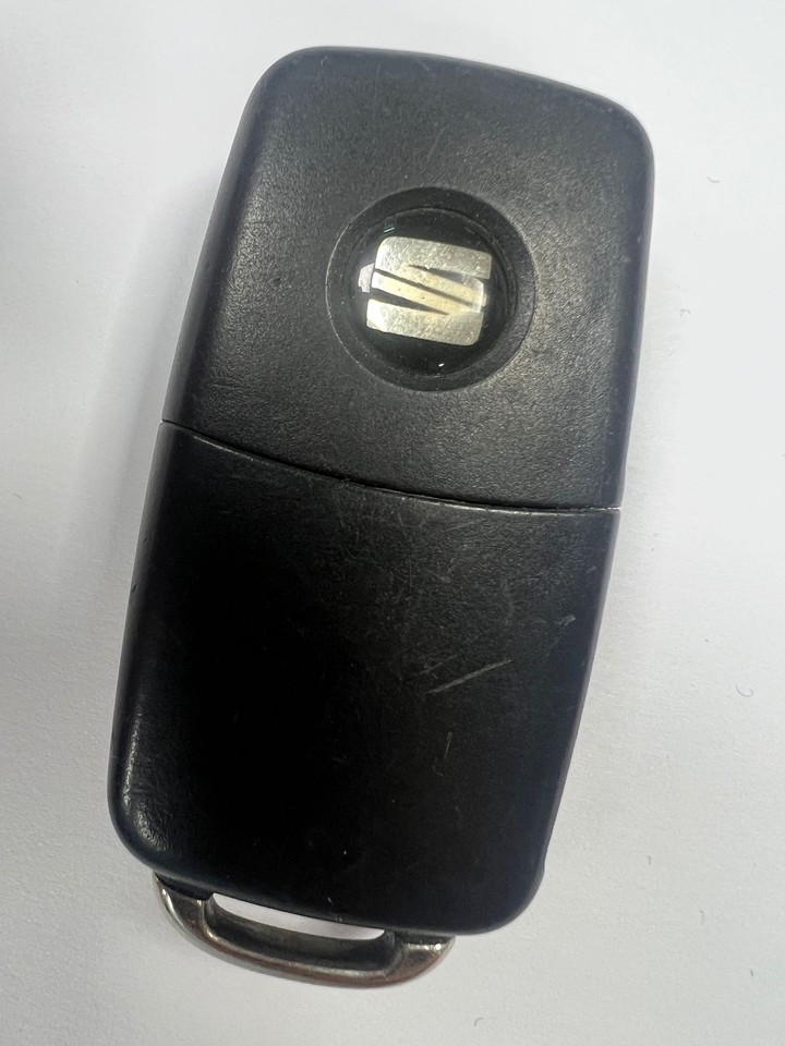 GENUINE SEAT 3 BUTTON REMOTE FLIP KEY FOB IBIZA LEON ETC! TESTED 6J0 ...